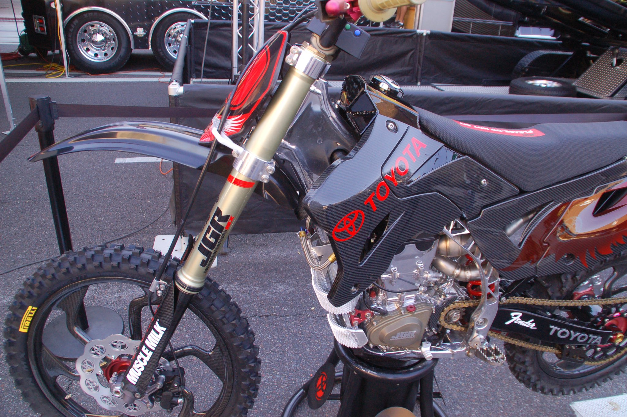 AQUELLA TOYOTA… - Donde el MOTOCROSS VIVE
